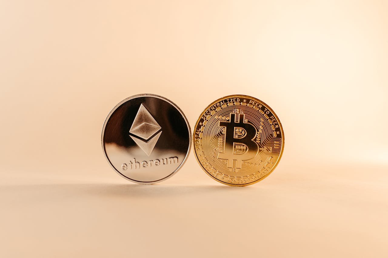 Bitcoin vs. Ethereum: Which Is the Better Investment in 2025 ...